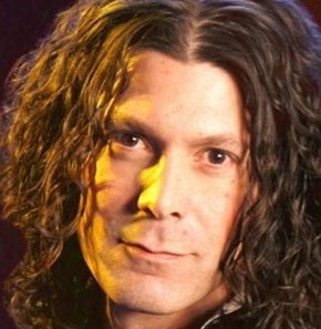 Ünlü gitarist Abrahamian öldü | SDN Forum