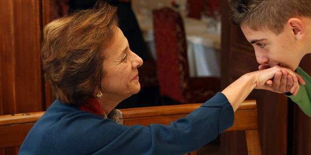 zeynep osman, zeynep tarzi osman, son osmanlılar, osmanlı torunları ...