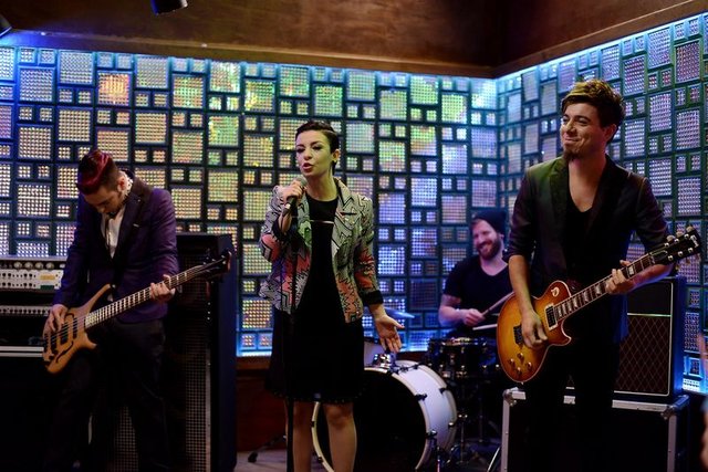 Model grubu dağıldı mı?