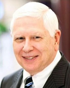 United Airlines yine mahkemelik oldu. Şiddete maruz kalan 73 yaşındaki ...