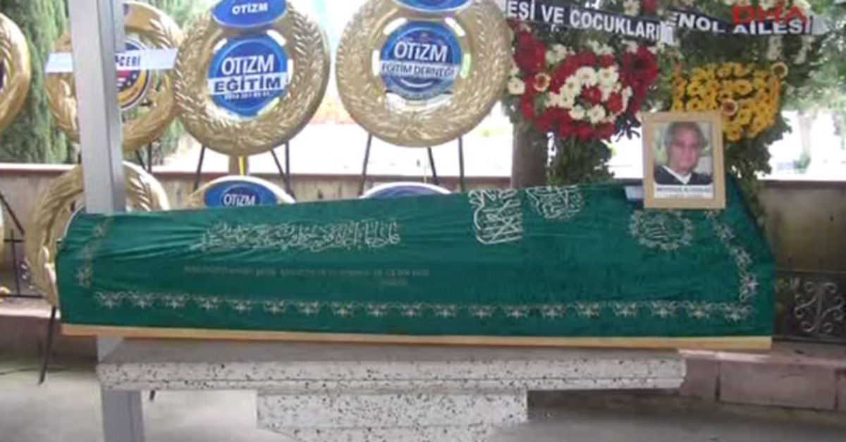 Ünlü yönetmen Mustafa Mayadağ son yolculuğuna uğurlandı