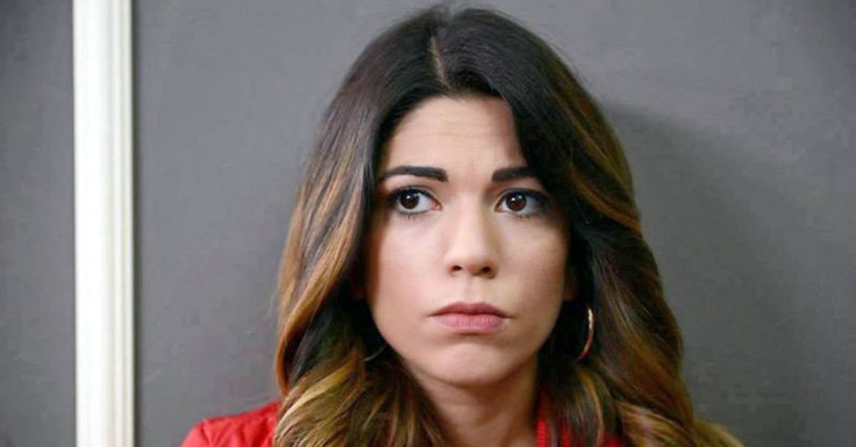 Avlu Azra kimdir? Ceren Moray kimdir?