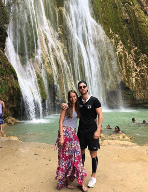 Oğulcan Engin, sevgilisi Sima Tarkan'ı annesi Seda Sayan'la tanıştırdı