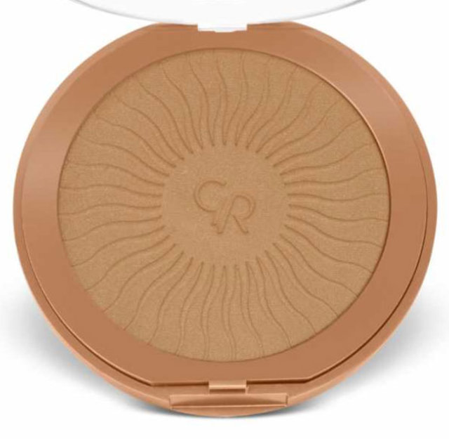 En iyi bronzer önerileri! Yaz aylarında bronz bir ten elde etmek için ...