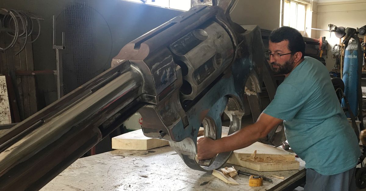 Demir ustası, dev silahına patent almak istiyor - İş-Yaşam Haberleri