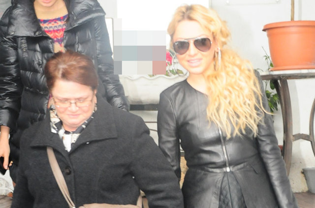 Hadise'nin annesi Gülnihal Açıkgöz'den veda mektubu şikayeti! - Magazin ...