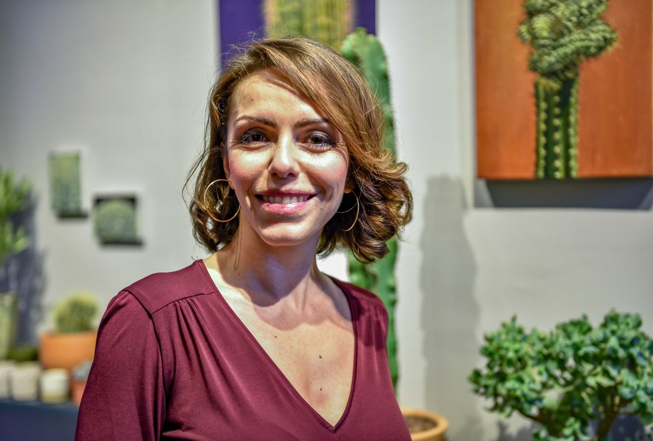 Karolin Fişekçi'den kadınlara çağrı: Şapkalarımızı önümüze koyalım