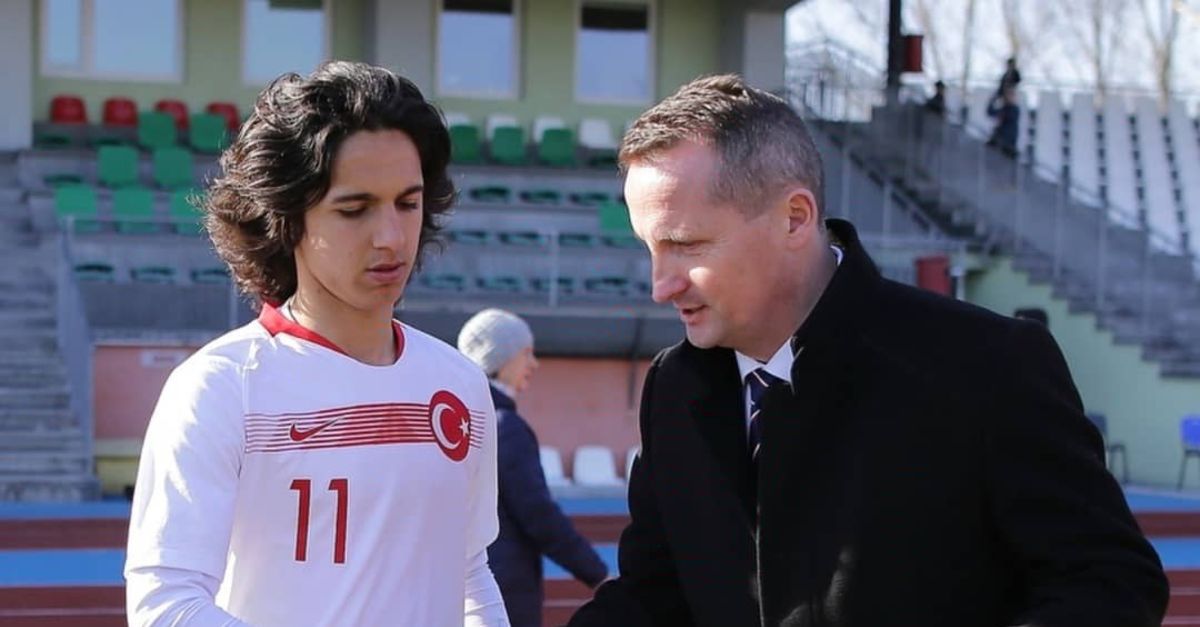 Emre Demir en iyi oyuncu seçildi - Futbol Haberleri