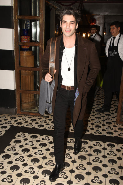 Şükrü Özyıldız sevgilisi Huri Murphy ile görüntülendi - Magazin haberleri