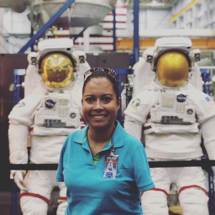 Ayaklarıyla uçan Jessica Cox'un hikayesi kadınlara ilham veriyor