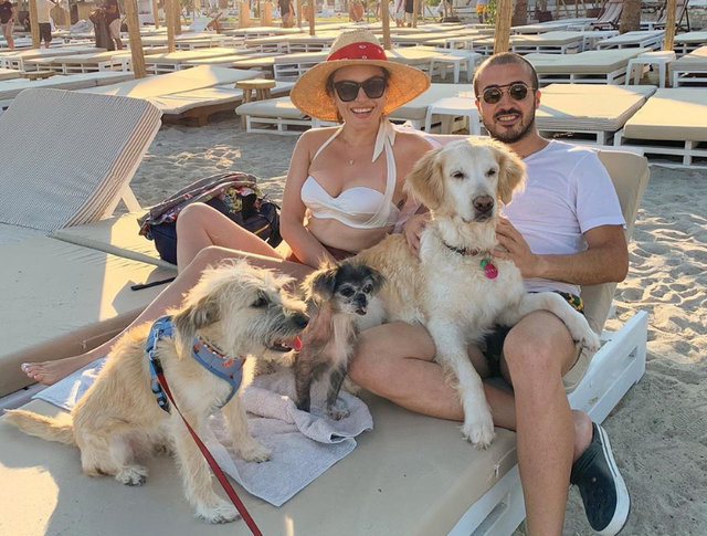 Ezgi Mola ile sevgilisi Mustafa Aksakallı'dan aşk pozu - Instagram ... Ezgi Mola ile sevgilisi Mustafa Aksakallı'dan aşk pozu - Instagram ...
