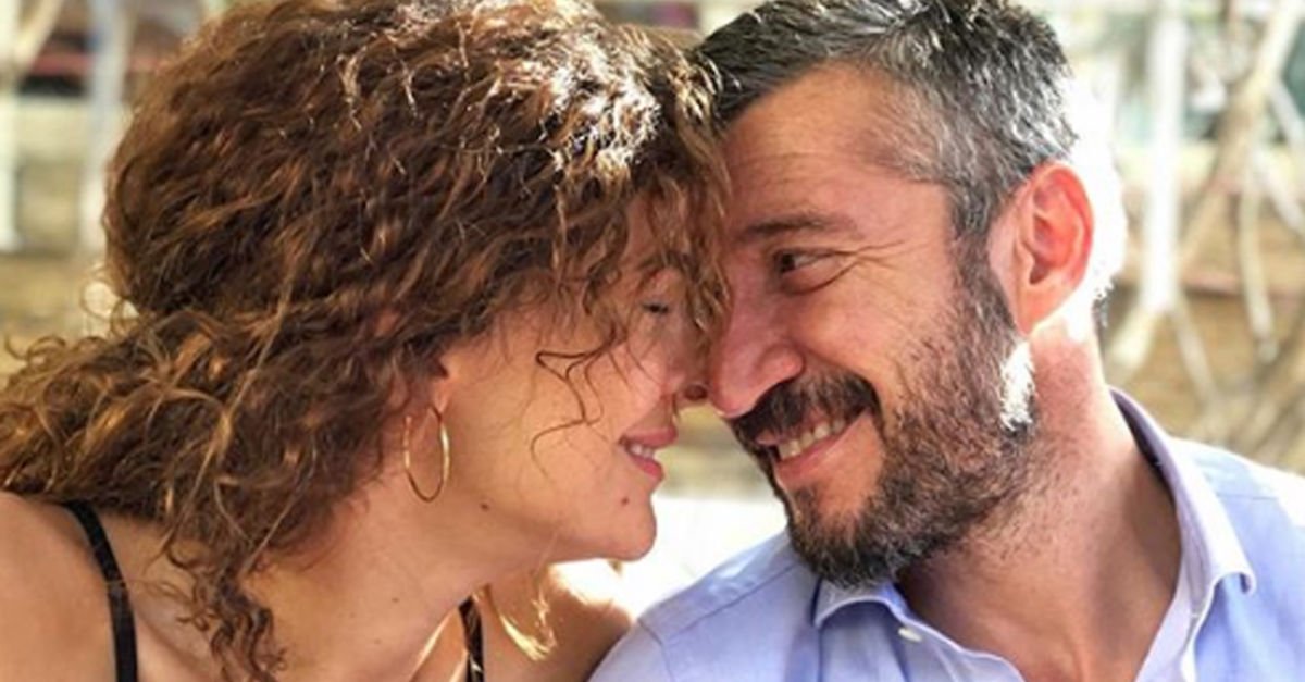 Gamze Topuz'la Tümer Metin'den aşk pozu, Magazin haberleri