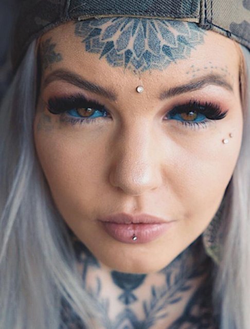 Amber Luke's Instagram, Twitter & Facebook on IDCrawl