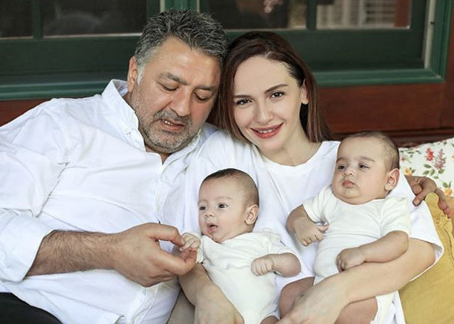 Sinem Uslu-Mustafa Uslu çiftinden aile pozu - Magazin haberleri