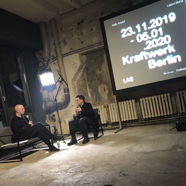 Yeni bir gerçeklik yolunda: Refik Anadol Kraftwerk Berlin sergisi