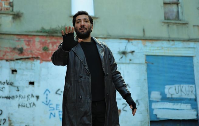 "Çukur"un 3. sezon 18. bölüm tanıtımları yayınlandı: Selim ve Cumali ...