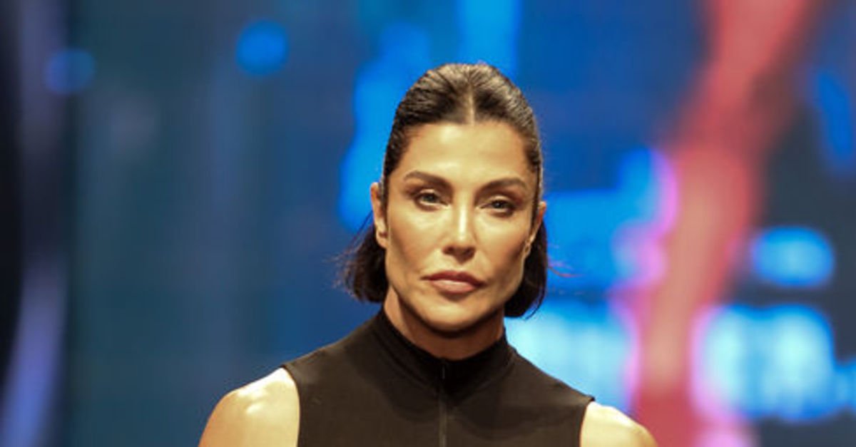 Deniz Akkaya kimdir?