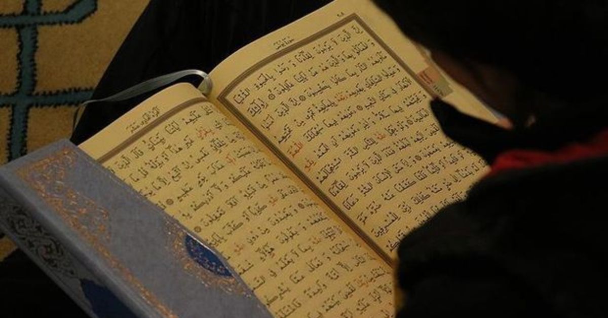 Felak suresi, Felak suresi Arapça ve Türkçe okunuşu...