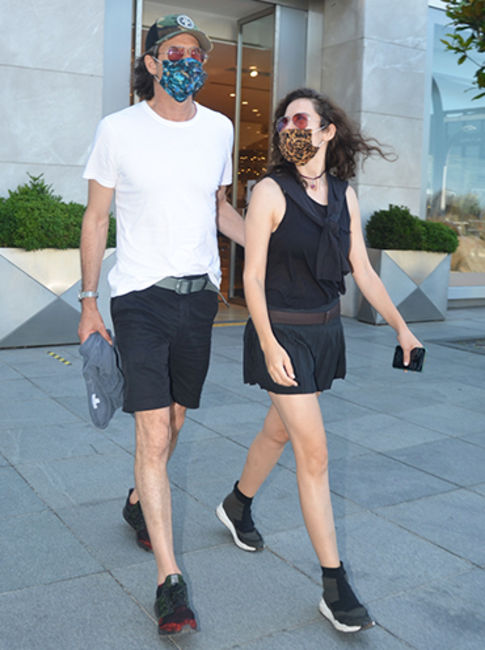 Belçim Bilgin ile sevgilisi Alfredo Di Blasio yemekte - Magazin haberleri