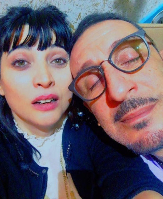 Cem Özer'den eşi Pınar Dura ile romantik paylaşım - Magazin haberleri