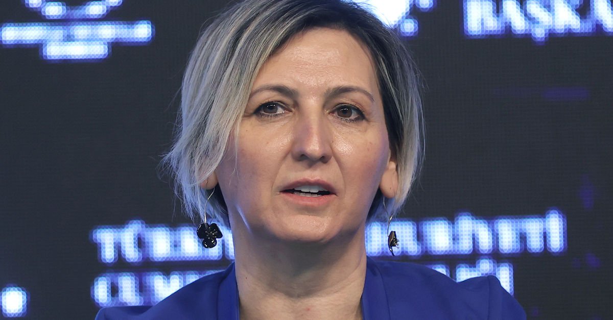 Ümmü Burhan'ın acı günü - Magazin haberleri