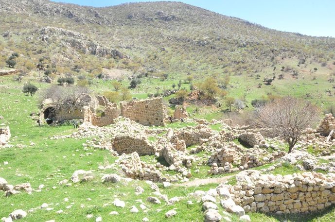 Şırnak Gabar Dağı'nda bin 700 yıllık manastır keşfedildi