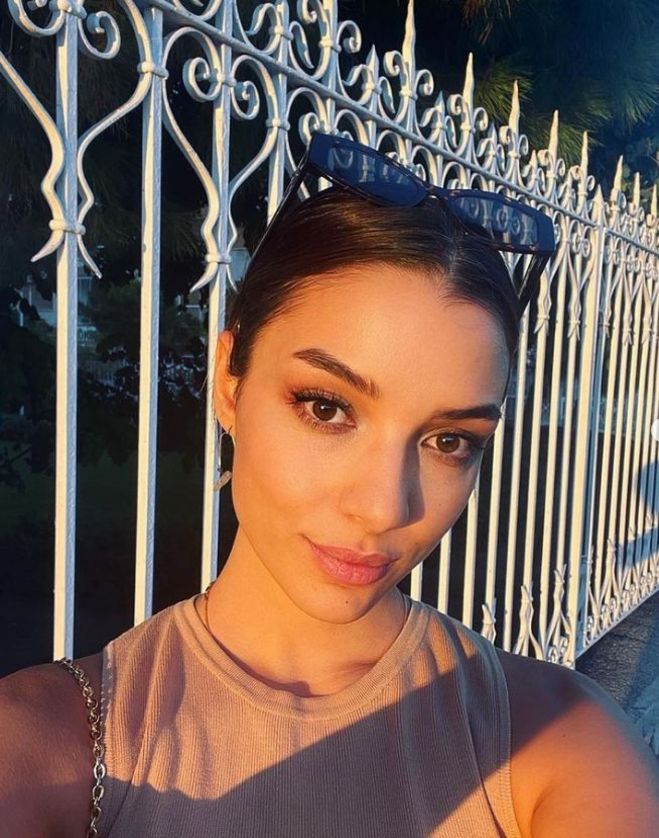 Yalnız Kurt dizisinin Esra'sı Damla Colbay kimdir? Damla Colbay boyu ...