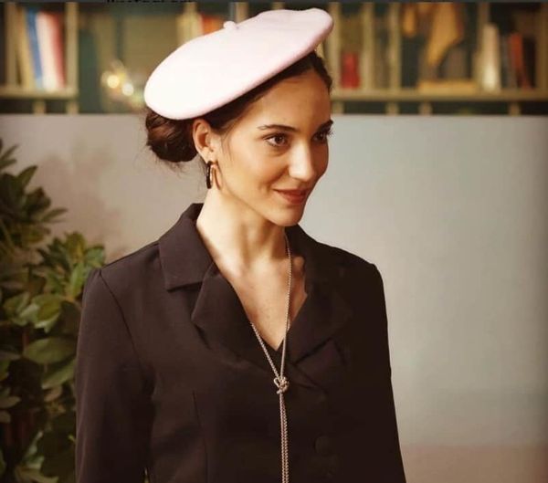 Melisa Berberoğlu kimdir, kaç yaşında ve nereli? Üç Kız Kardeşler'in ...