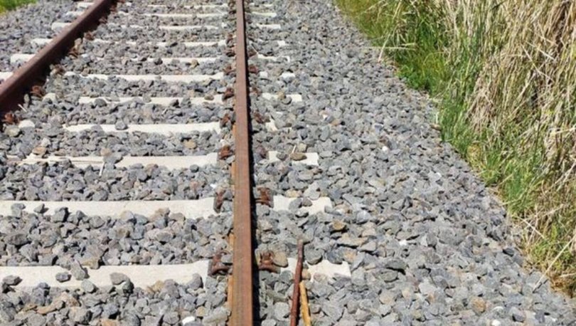 157 metre tren rayı çaldılar