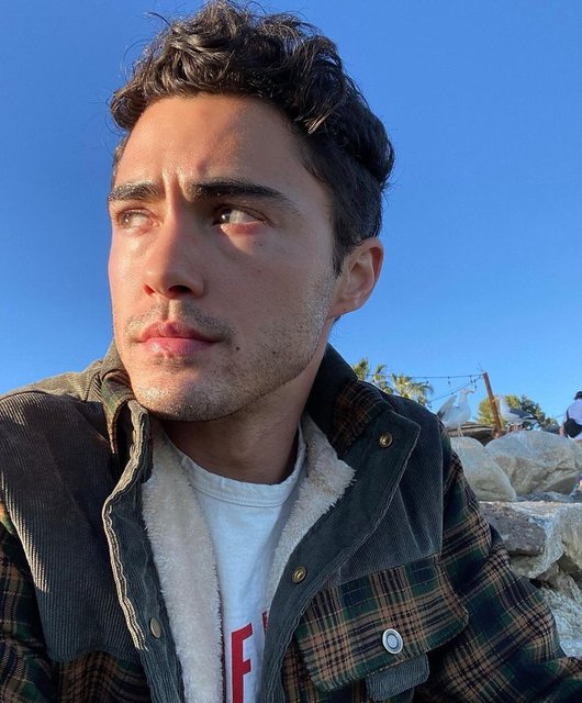 Victoria's Secret'ın ilk erkek modeli: Darren Barnet