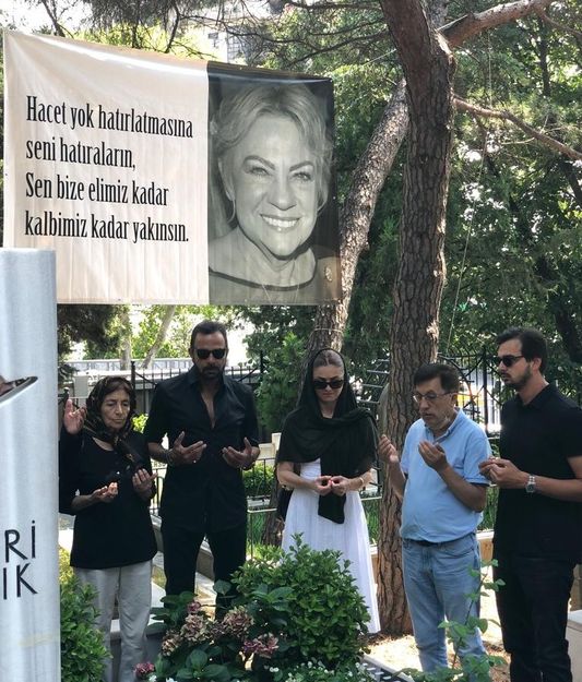 Kerem Alışık: Çolpan İlhan ailemizin kahramanıydı - Magazin haberleri