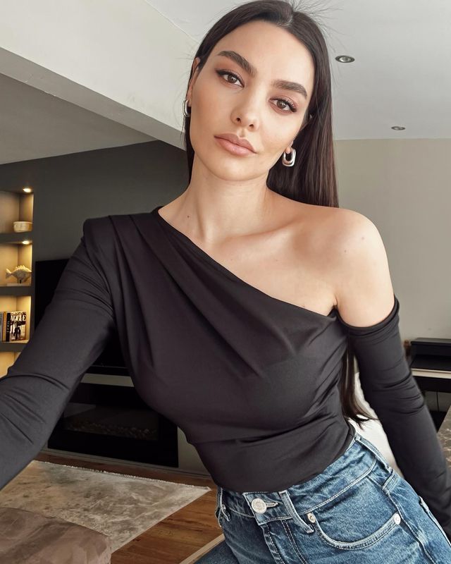 Hazal Filiz Küçükköse: İkizim Deniz Küçükköse ile birbirimizin yerine ...