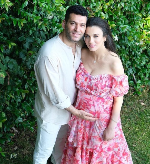 Murat Yıldırım ile eşi Iman Elbani'den Miray bebekle ilk fotoğraf ...