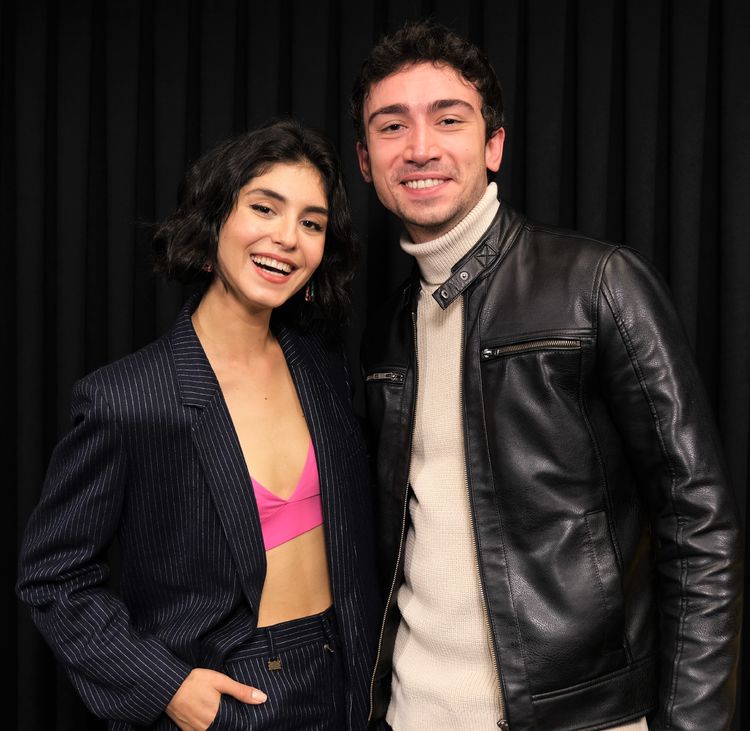 Rojbin Erden ile Onur Özer'in 'Gelsin Hayat Bildiği Gibi'yle yıldızı ...