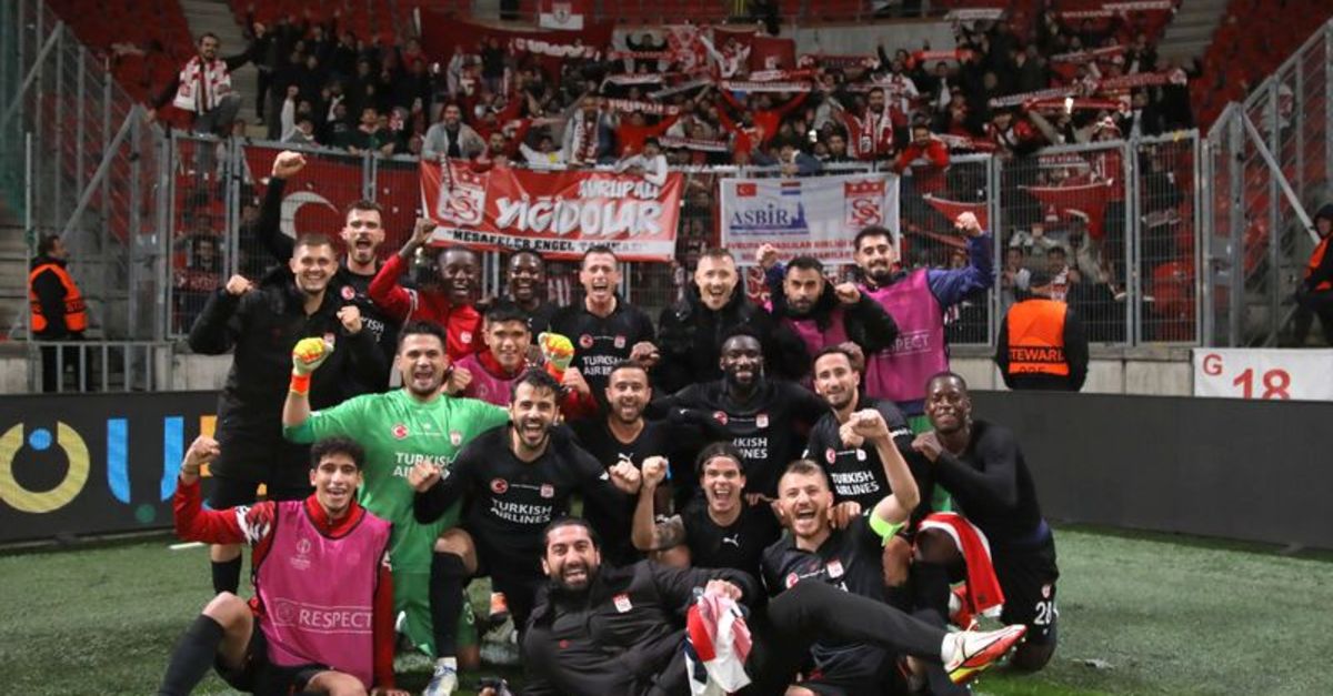 Sivasspor’dan zirve pozu! - Demir Grup Sivasspor Haberleri