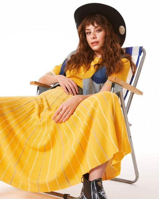 Bir de İlayda Alişan'ın ablasını görün! Ünlü oyuncunun ablasına olan ...