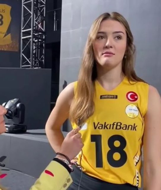 Zehra Güneş sosyal medya kullanıcıları tarafından eleştiri yağmuruna ...