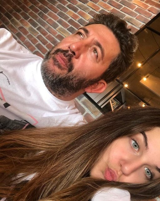 Duru güzelliğini annesinden almış! Emre Kınay ile Emine Ün'ün kızları ...