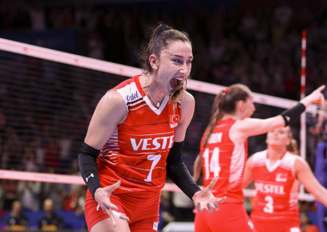 Filenin Sultanı Hande Baladın'dan akıllara durgunluk veren pozlar ...