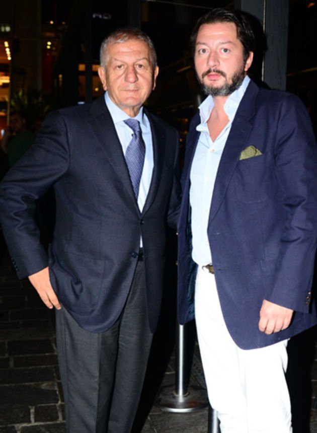 Yıllardır sürdürdükleri mutlu evliliklerini bitirme kararı alan Reyhan ...