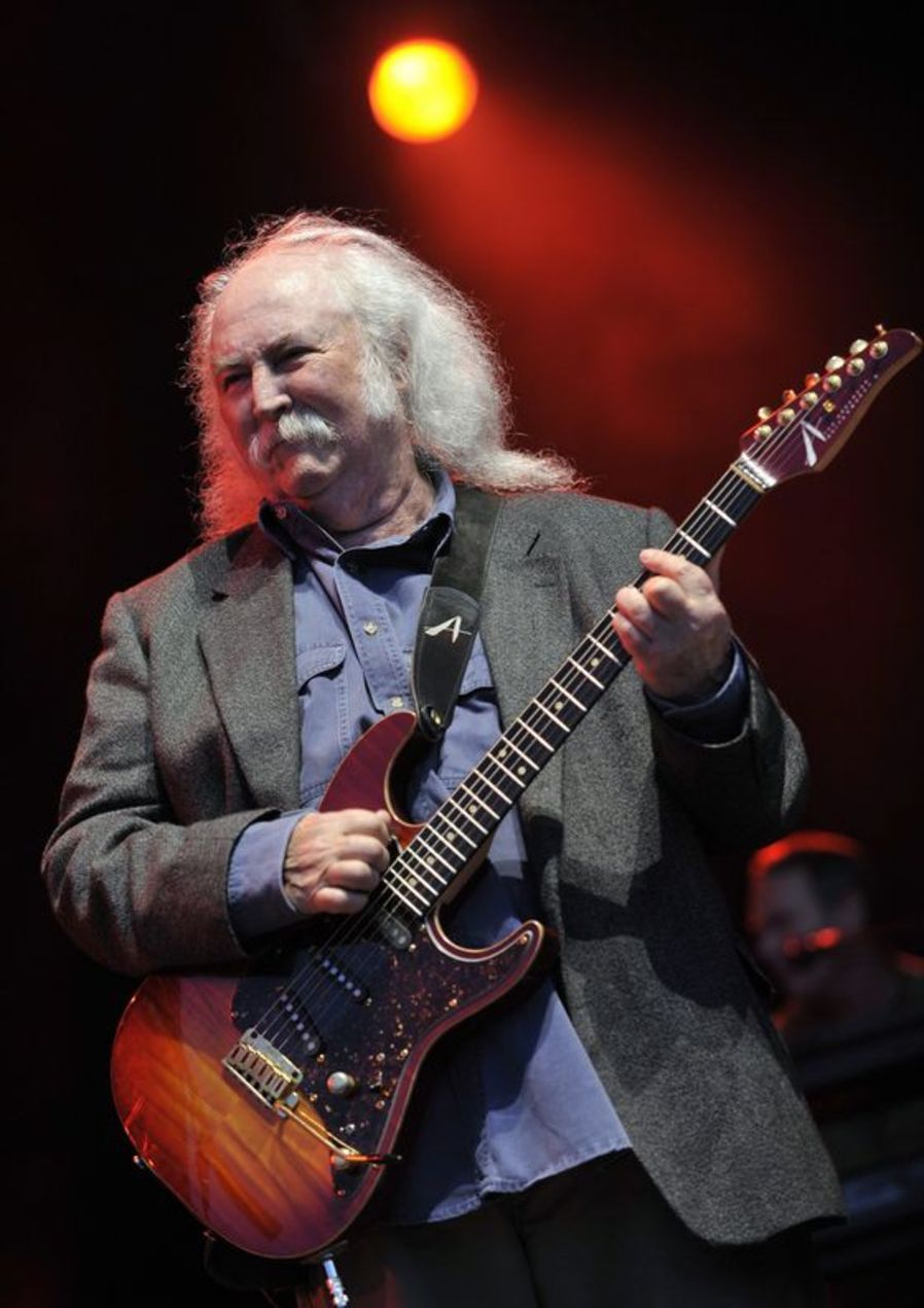 Elveda pala bıyıklı adam