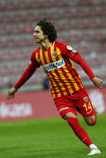 Fenerbahçe, Barcelona forması giyen Emre Demir ile anlaştı ...