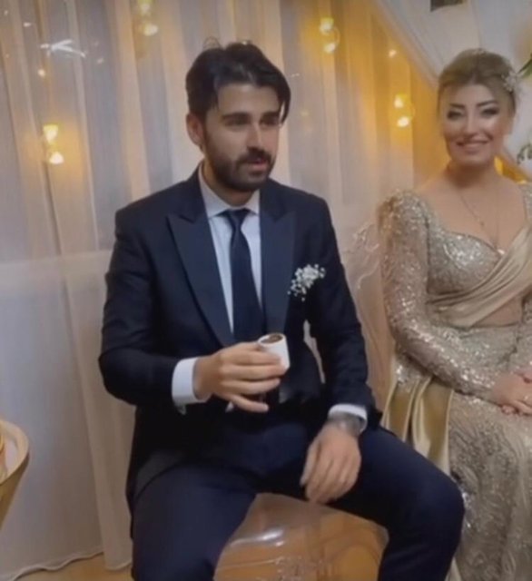 Şarkıcı Emrah'ın oğlu Tayfun Erdoğan ile Eda İrap nişanlandı - Günün ...