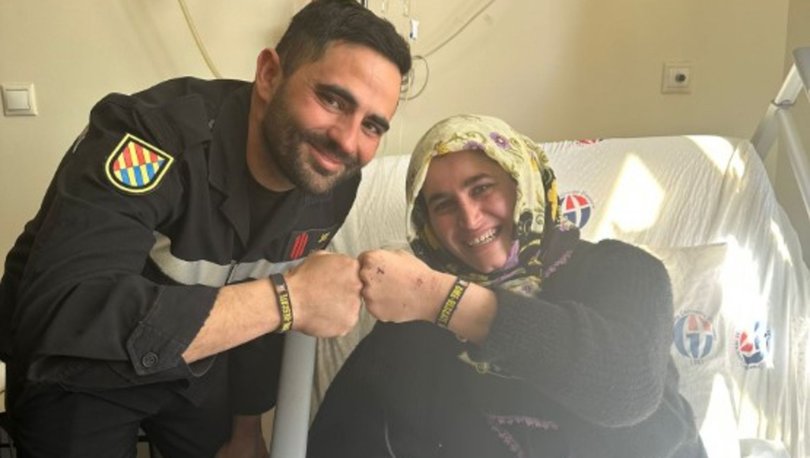 İspanyol arama kurtarma ekibi, enkazdan kurtardığı Leyla'yı ziyaret etti