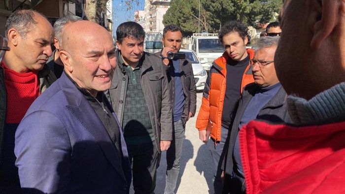 İzmir Büyükşehir Belediye Başkanı Tunç Soyer: Osmaniye'ye 200 ...