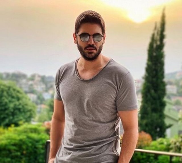 Tolgahan Sayışman: Halkımızın yanındayız - Magazin haberleri Tolgahan Sayışman: Halkımızın yanındayız - Magazin haberleri