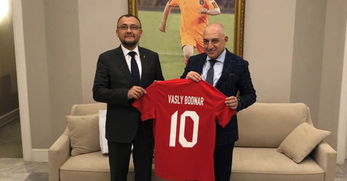Ukrayna Büyükelçisi Vasly Bodnar'dan TFF'ye ziyaret - Futbol Haberleri