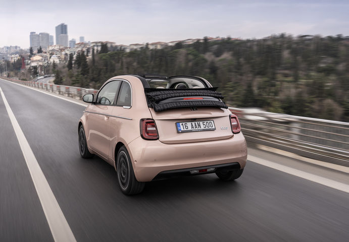 Fiat 500e Türkiye'de satışa sunuldu - Otomobil Haberleri