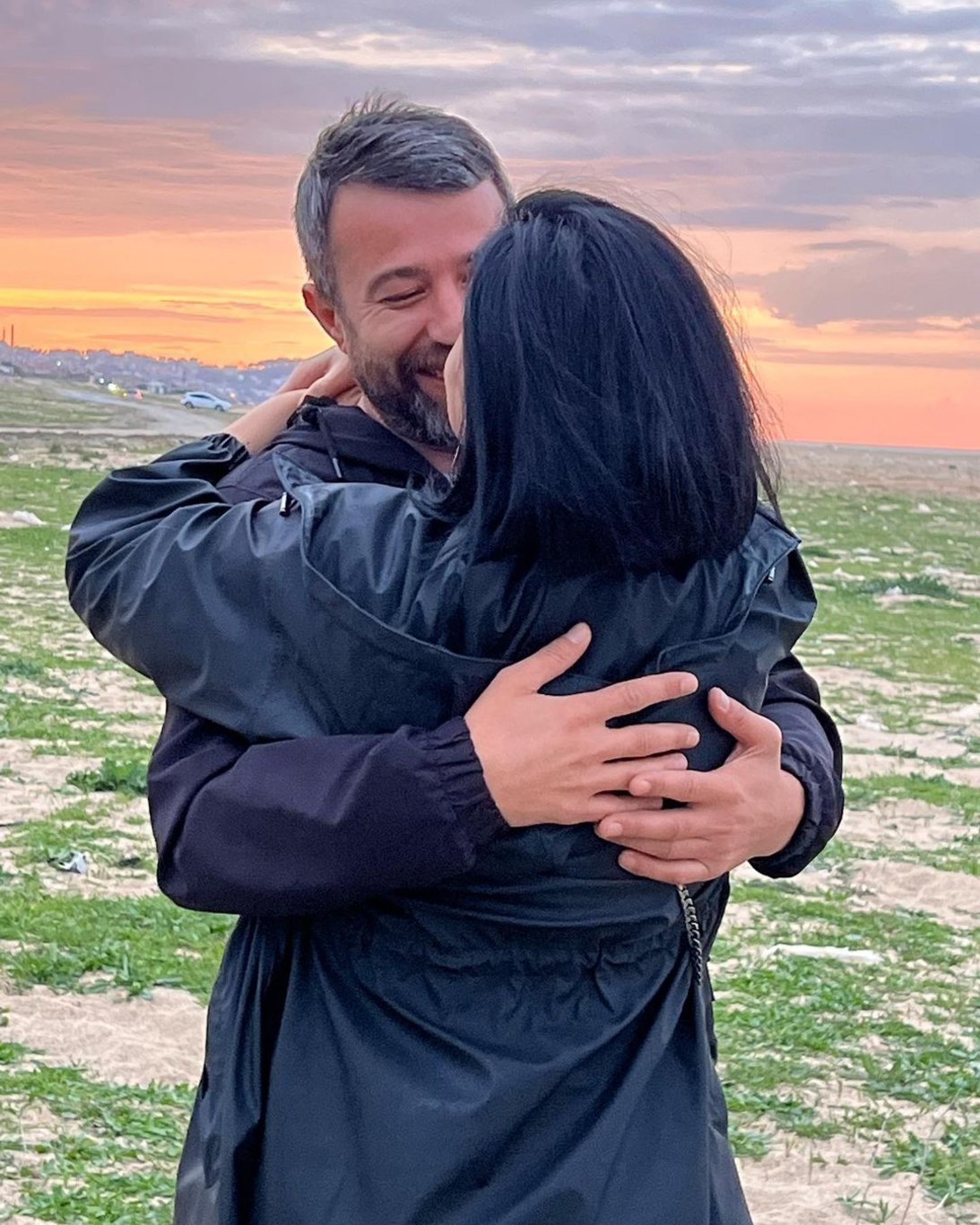 Esin Gündoğdu aşkını sosyal medyada ilan etti! Esin Gündoğdu ve Gökhan ...