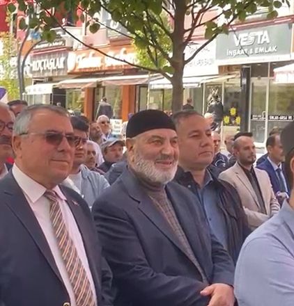 Sağlık Bakanı Fahrettin Koca: Bakkal babanın çırağı olarak büyüdüm